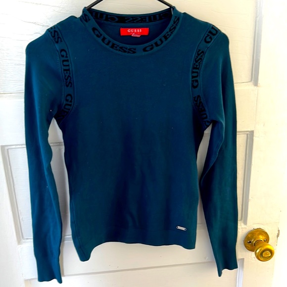 Guess | Sweaters | Comfy Form Fitting Sweater From Guess | Poshmark